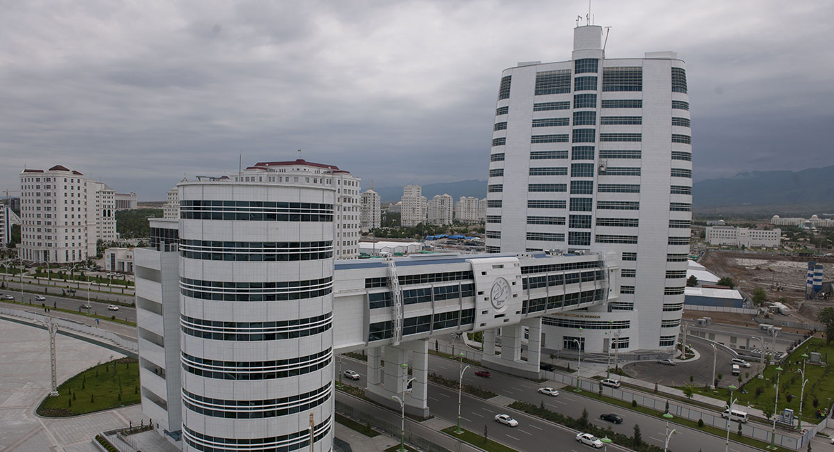 Türkmenistan İs Merkezi Köprü – Metal Çatı